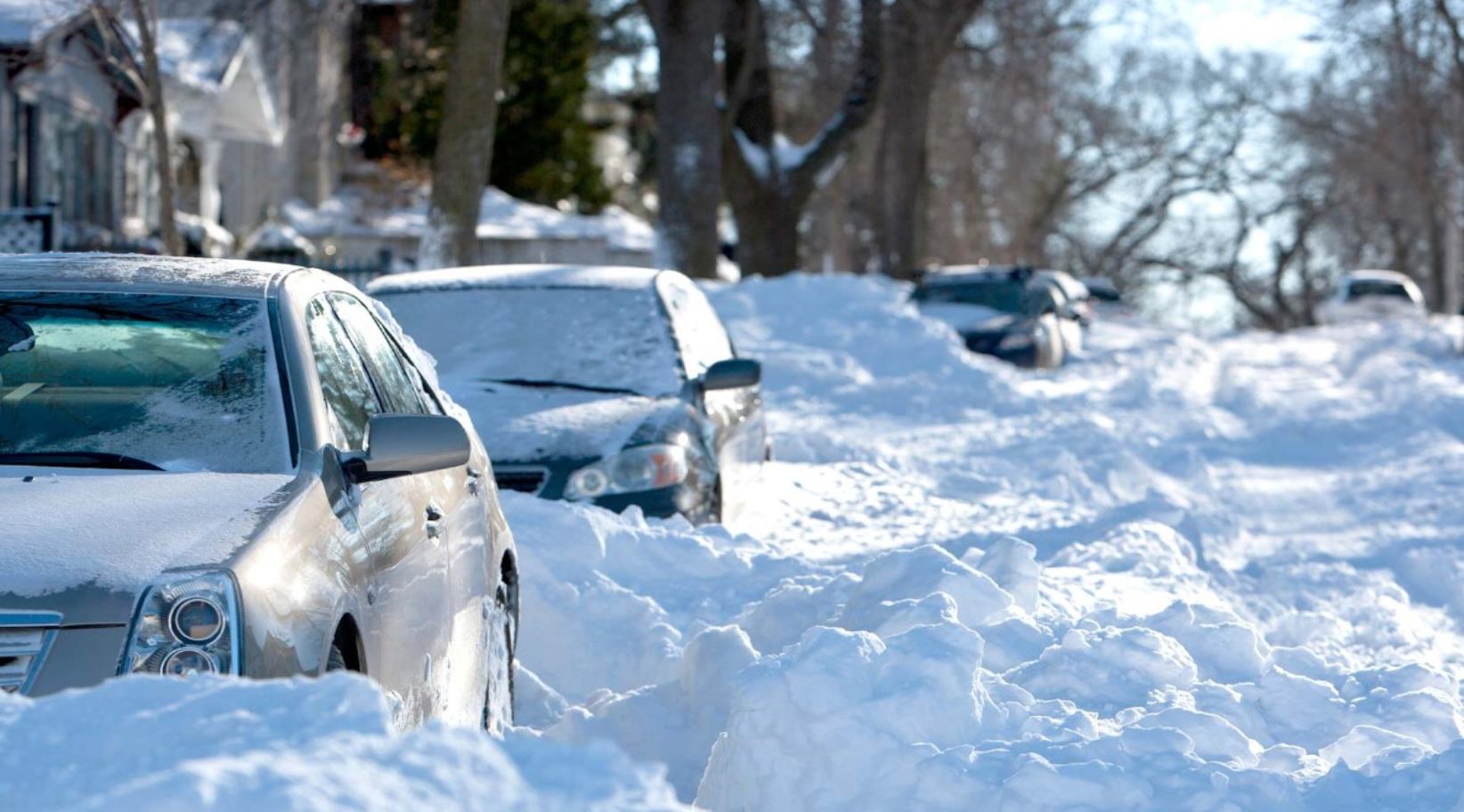 US winter storm traps New York State residents in cars | ABC Mundial