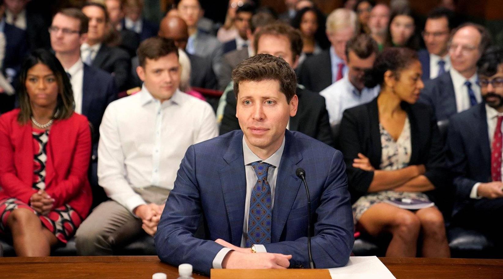 ChatGPT boss says government regulation of AI is 'crucial' | ABC Mundial